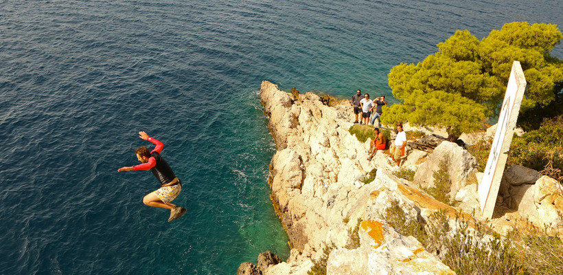 Cliff Jumping Hvar | Split | Embark.org