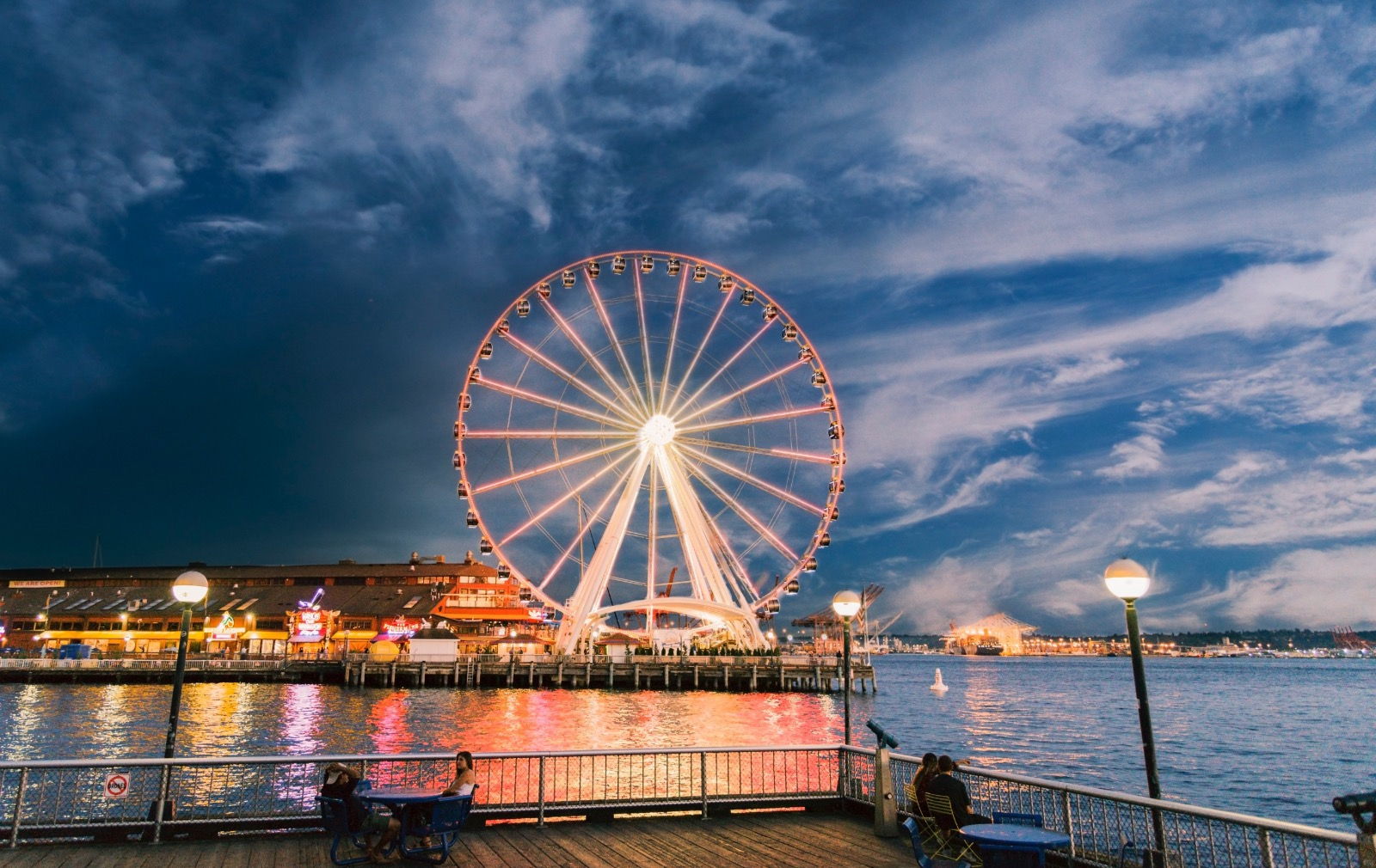 Seattle Downtown Local Photography Tour | Embark.org