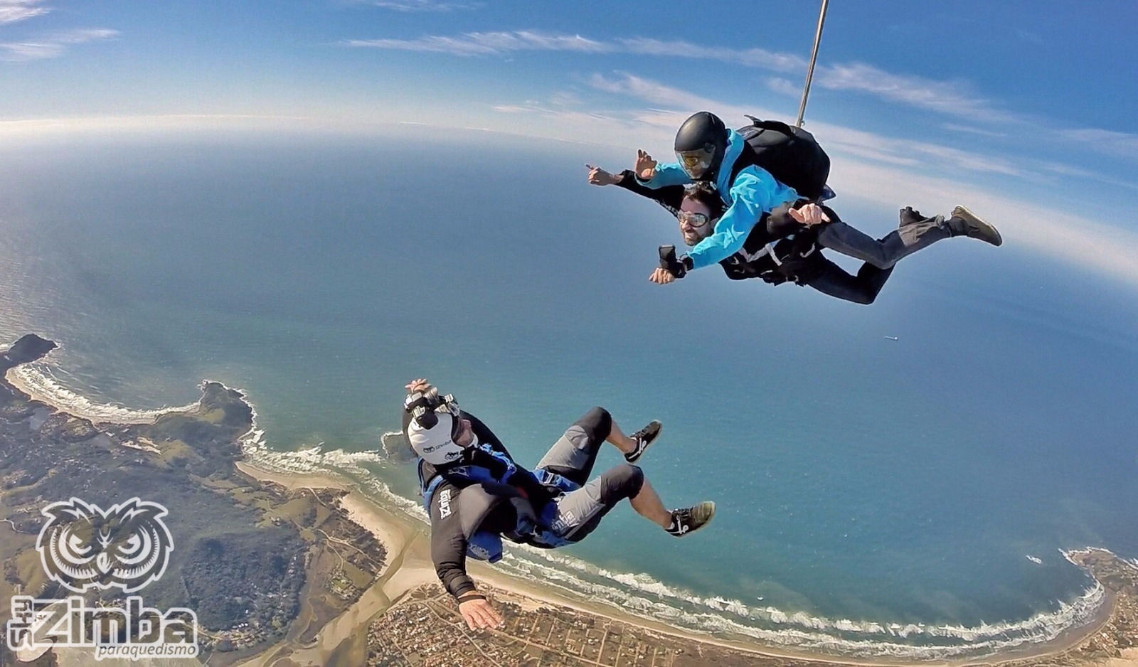 Skydiving on the beach | Embark.org